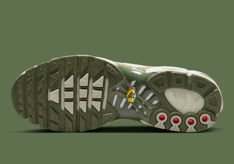 Nike Air Max Plus "Light Bone/Olive" FB9722-001 | SneakerNews.com