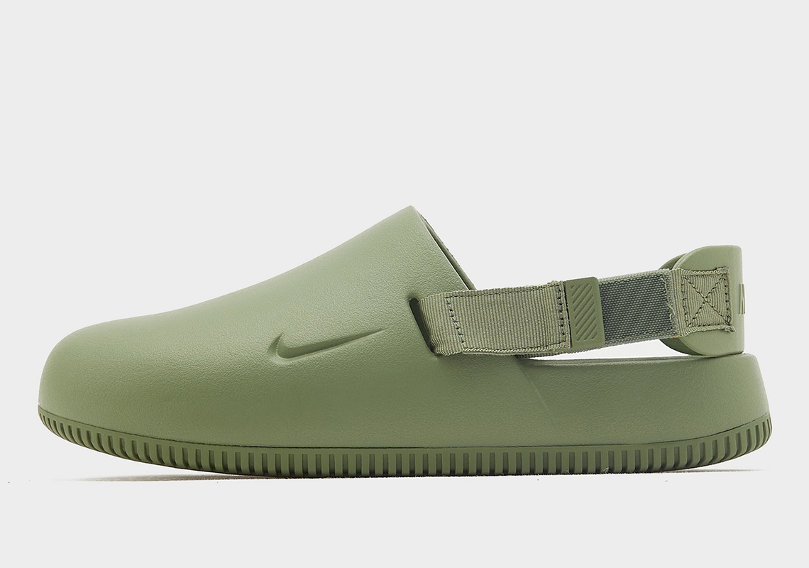 Nike calm Clog Mule Release Date | SneakerNews.com
