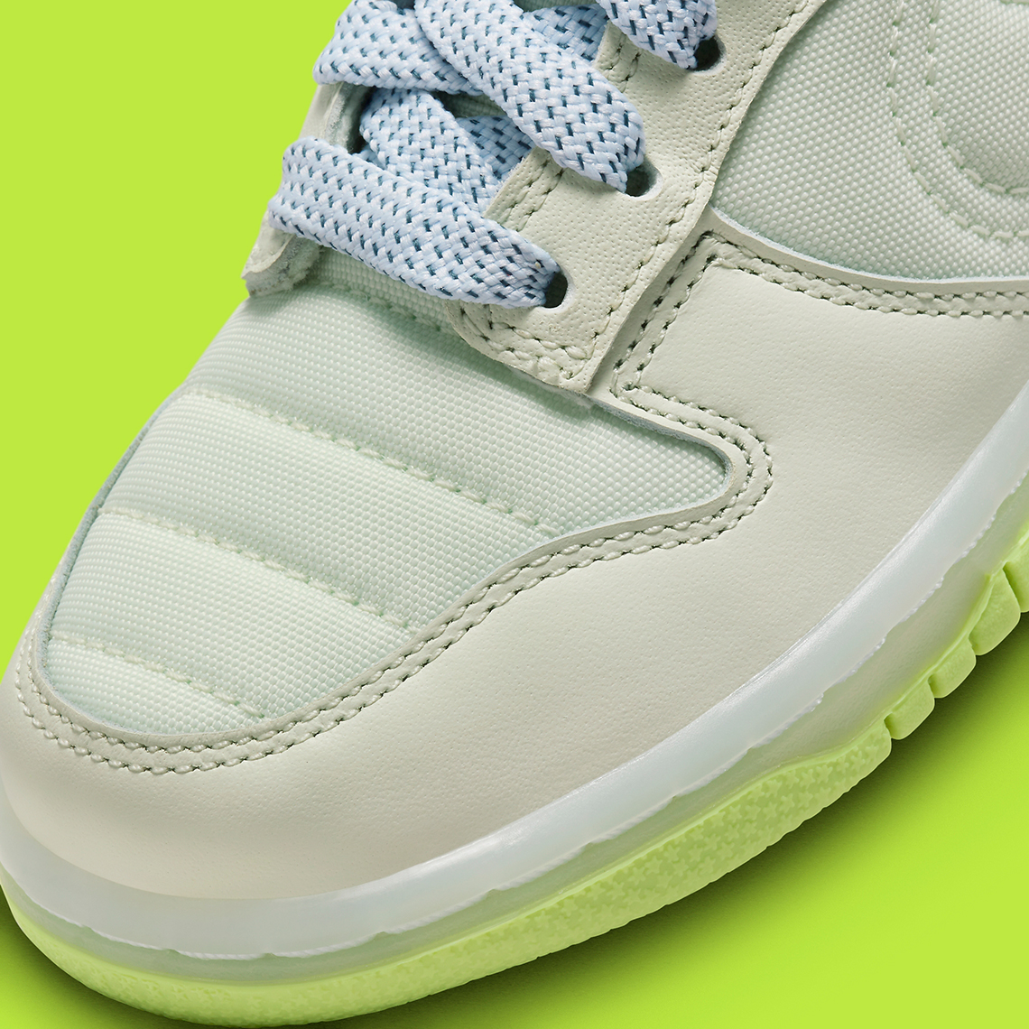 Nike Dunk Low GS "Padded Tongue" FB7700-001 | SneakerNews.com