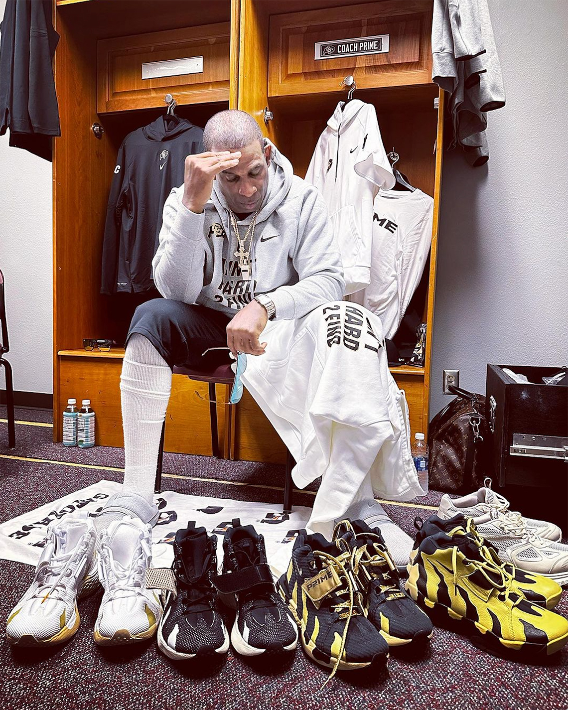 Nike Prime Trainer DT '96 Deion Sanders | SneakerNews.com