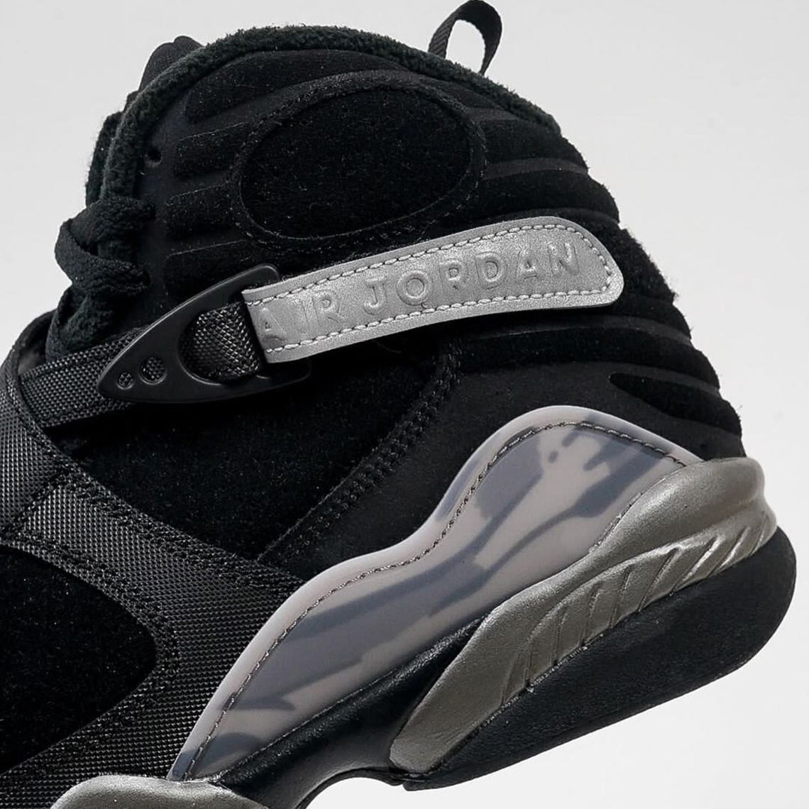 Air Jordan 8 Winter "Gunsmoke" FD1334-001 | SneakerNews.com