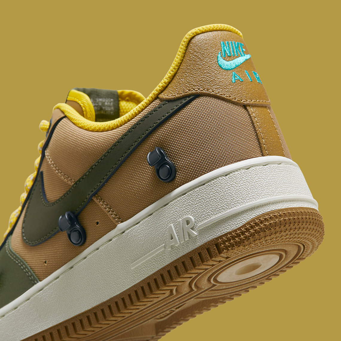Detachable Shrouds Bring Water-Resistance To This "Olive/Brown" Nike ...