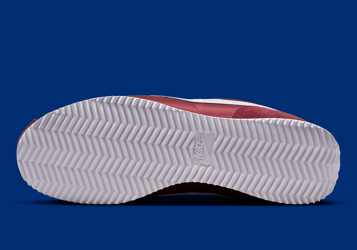 Nike Cortez "Team Red/Obsidian" DZ2795-600 | SneakerNews.com