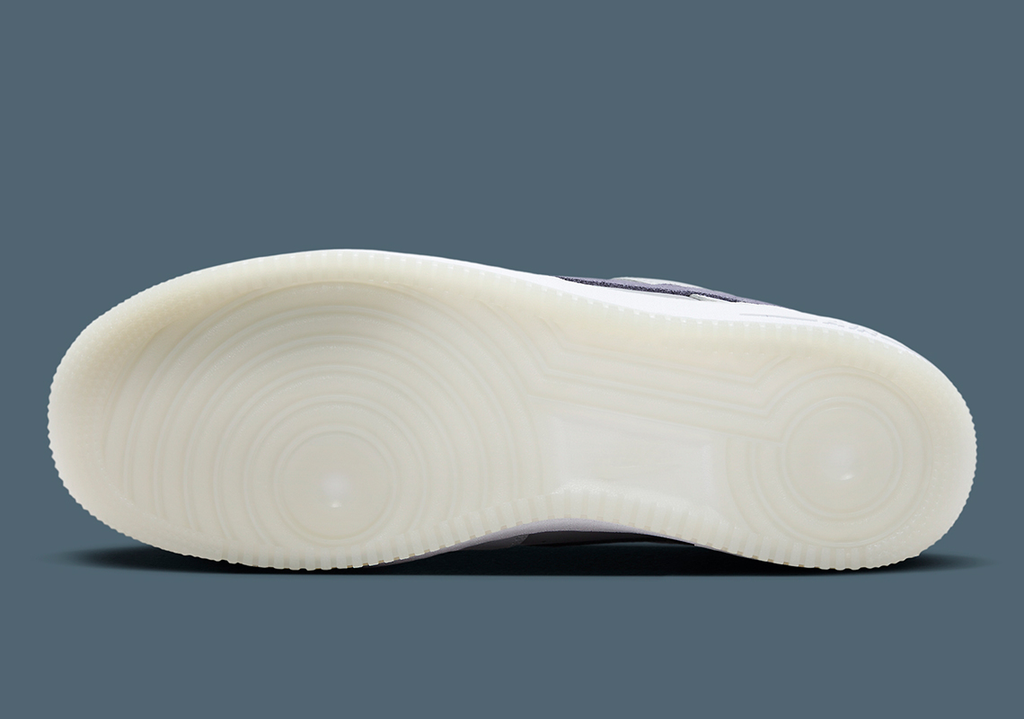 Nike Air Force 1 Low "Light Smoke Grey" - FJ4170-001 | Sneaker News