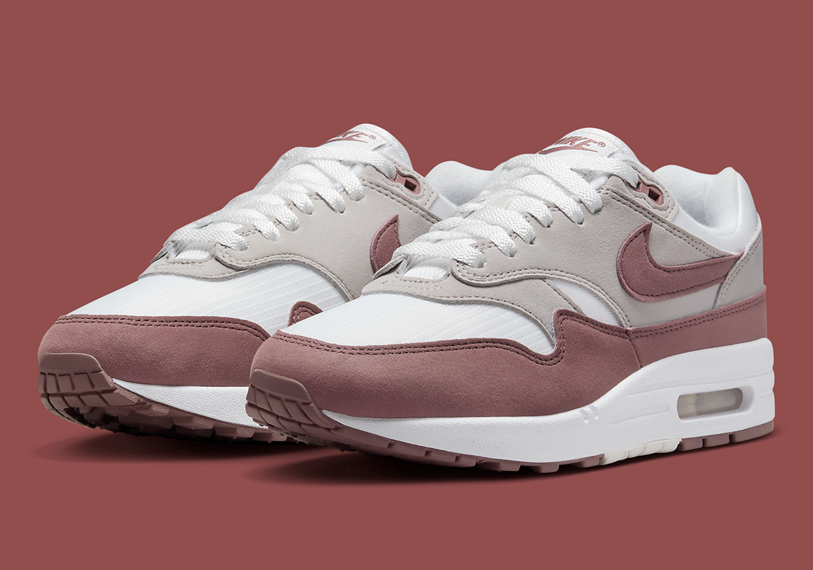 Nike Air Max 1 "Smokey Mauve" DZ2628-104 Release | Sneaker News