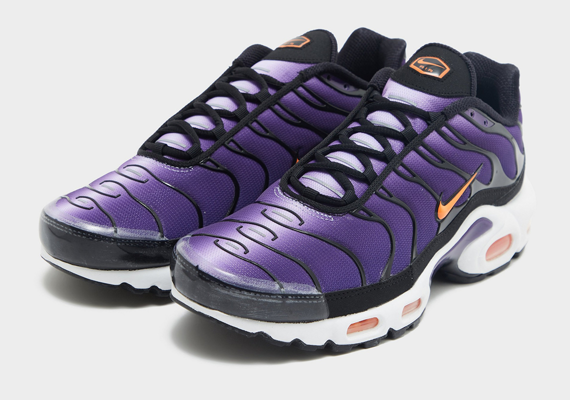 Nike Air Max Plus OG "Voltage Purple" DX0755-500 | SneakerNews.com