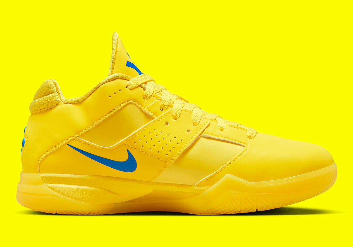 Nike KD 3 "Christmas" FD5606-700 Release Date | SneakerNews.com