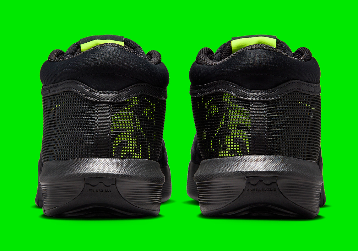 Nike LeBron Witness 8 "Dunkman" FB2239-002 | SneakerNews.com