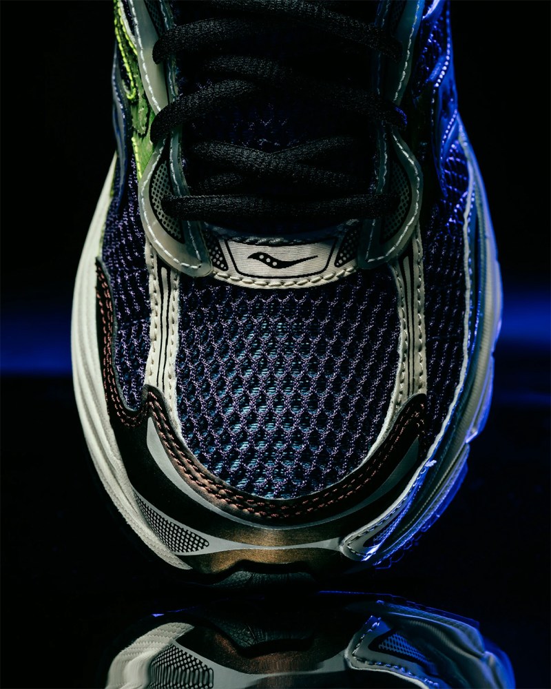 Saucony Progrid Omni 9 "Crystal Cave" S70783-1 | SneakerNews.com