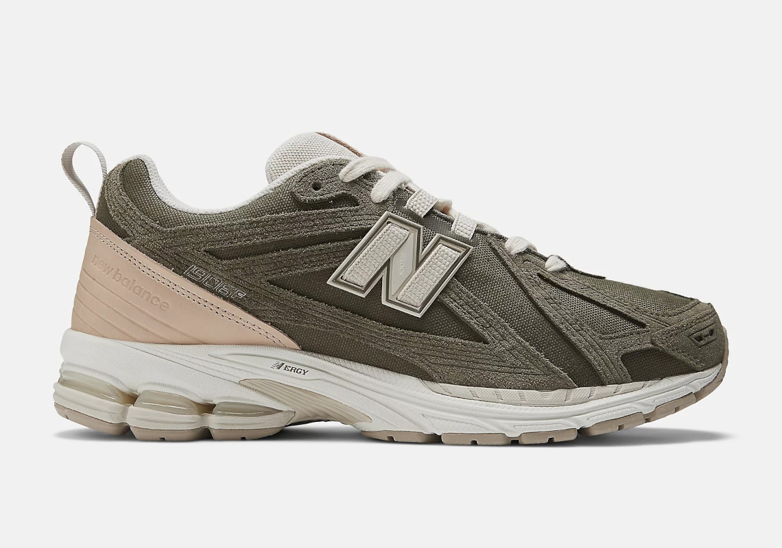The New Balance 1906F Is Available Now | Sneaker News