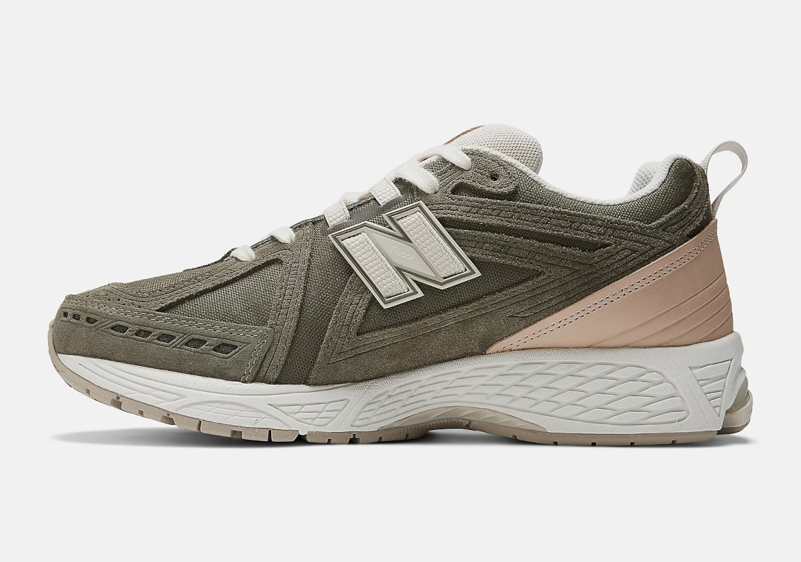 The New Balance 1906F Is Available Now | Sneaker News