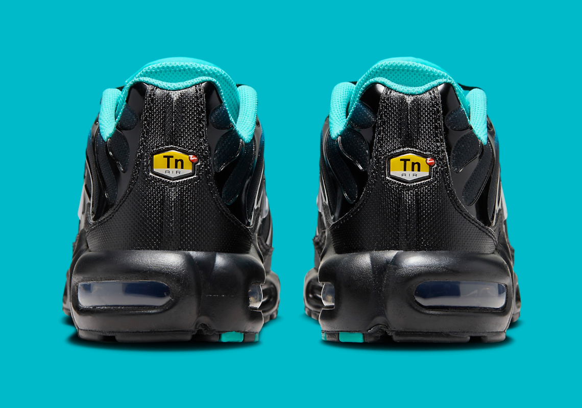 Nike's Air Max Plus Releases In "Light Retro" | Sneaker News