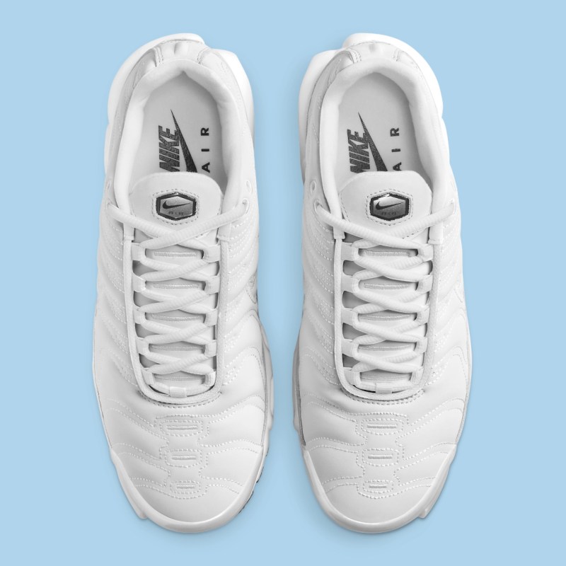 Shine In The Nike Air Max Plus "Reflective" | Sneaker News
