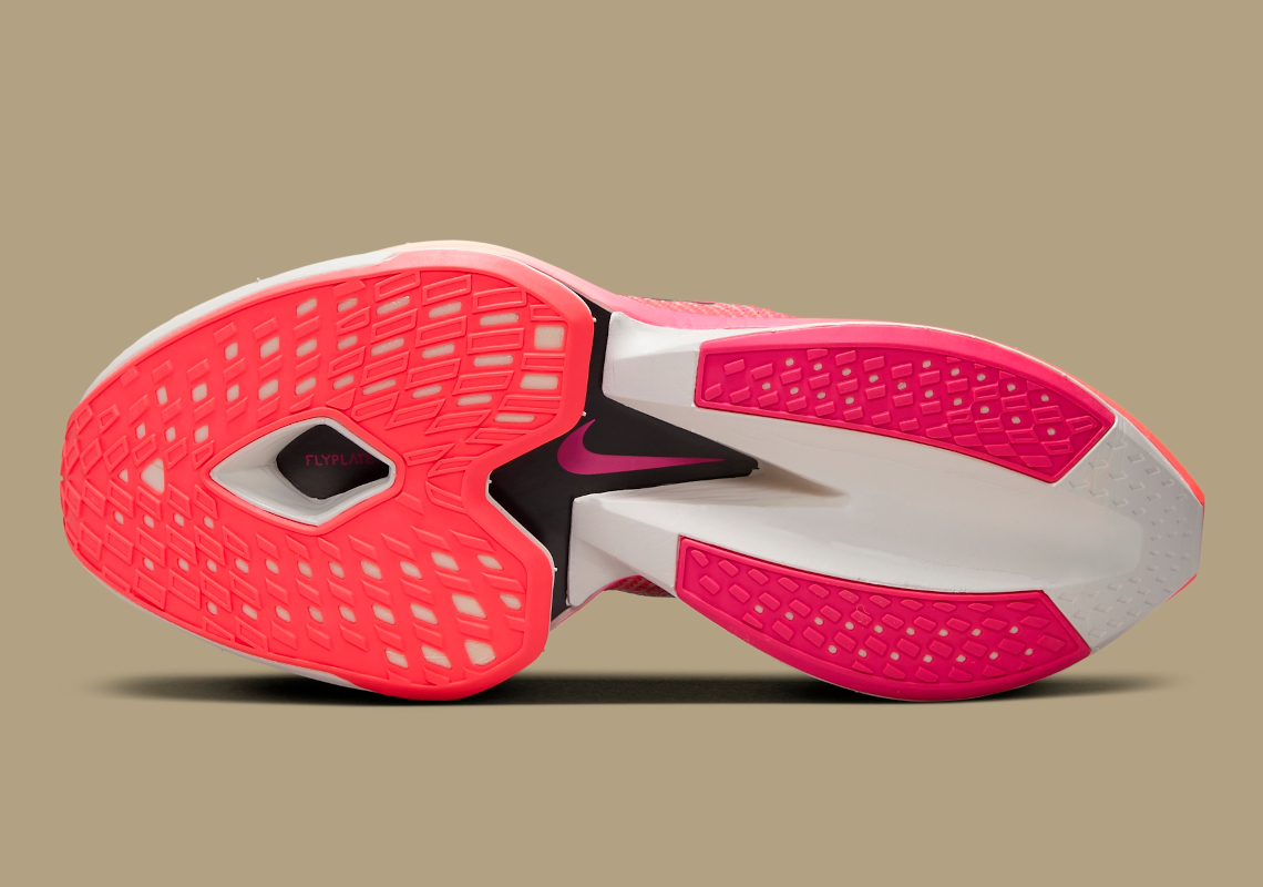 Nike's "Ekiden Pack" For 2024 Releases Soon | Sneaker News