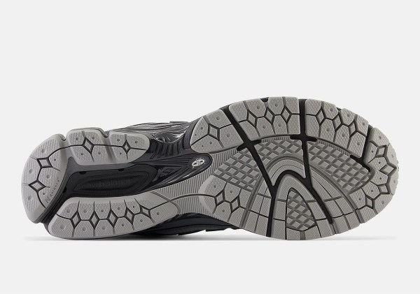 New Balance 1906R "Olive" + "Mocha" M1906RHB M1906RHD | SneakerNews.com