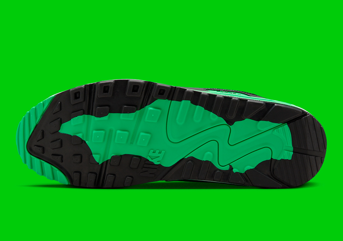 Nike Air Max 90 Gore-Tex "Green" | SneakerNews.com