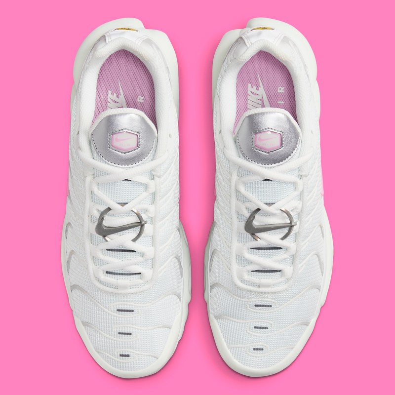 Nike Air Max Plus "Summit White/Pink Rise" HF0107-100 | SneakerNews.com