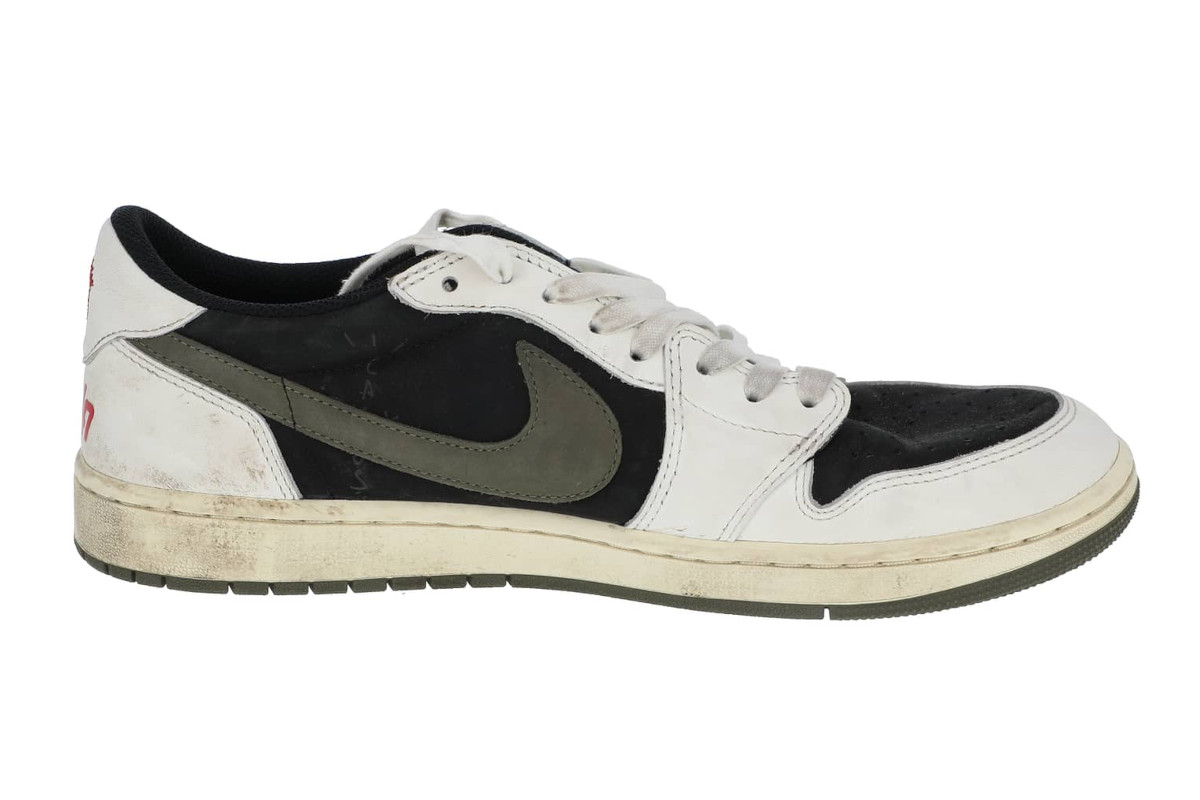 Travis Scott's Rolling Loud Jordans Up For Auction | Sneaker News