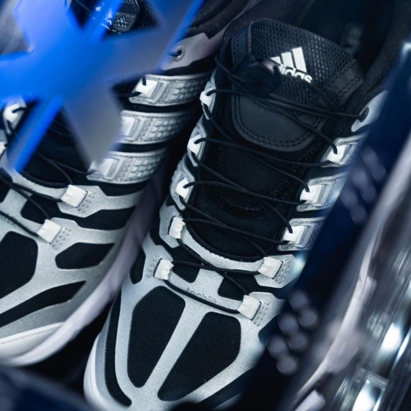 The Salomon-Like adidas Adistar Raven Returns | Sneaker News