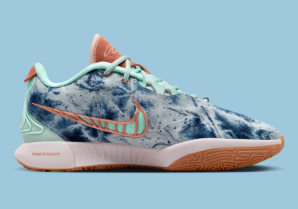 Nike LeBron 21 "Denim/Aragonite" | SneakerNews.com