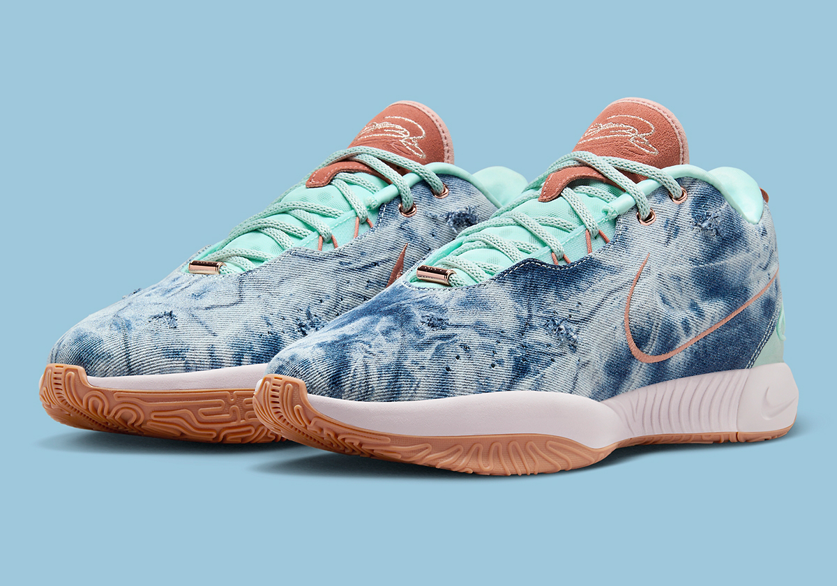 Nike LeBron 21 "Denim/Aragonite" | SneakerNews.com