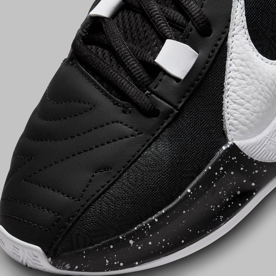 Nike Zoom Freak 5 "Oreo" (Black/White) DX4985-003 | SneakerNews.com