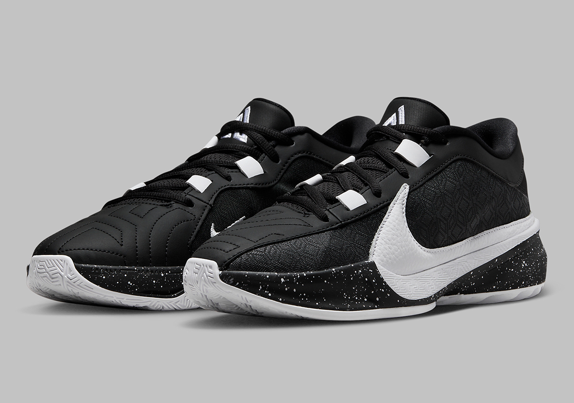 Nike Zoom Freak 5 "Oreo" (Black/White) DX4985-003 | SneakerNews.com