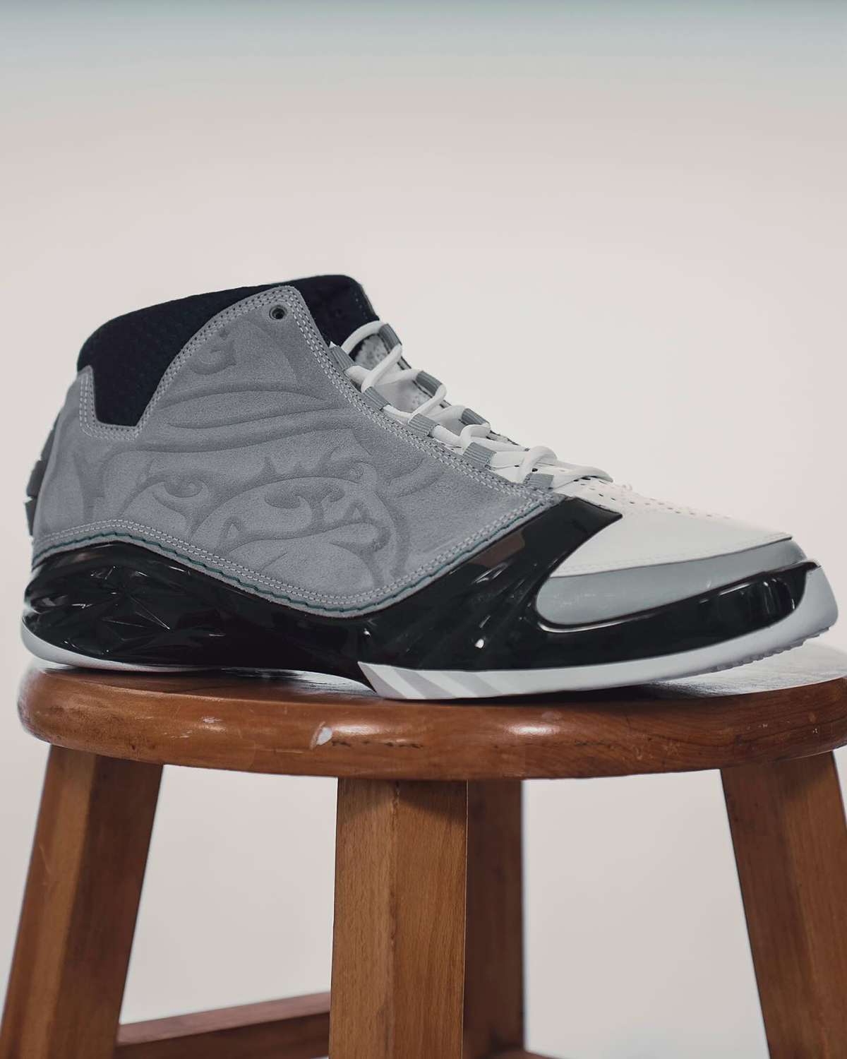The Georgetown Hoyas Receive An Air Jordan 23 PE - SneakerNews.com