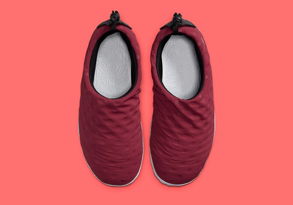 A New Nike ACG Moc Surfaces In "Team Red" FV4567-600 | SneakerNews.com