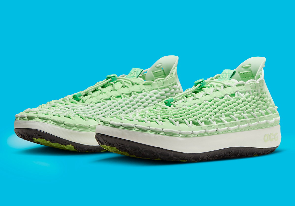 Nike ACG Watercat+ "Green" FN5202-300 | SneakerNews.com