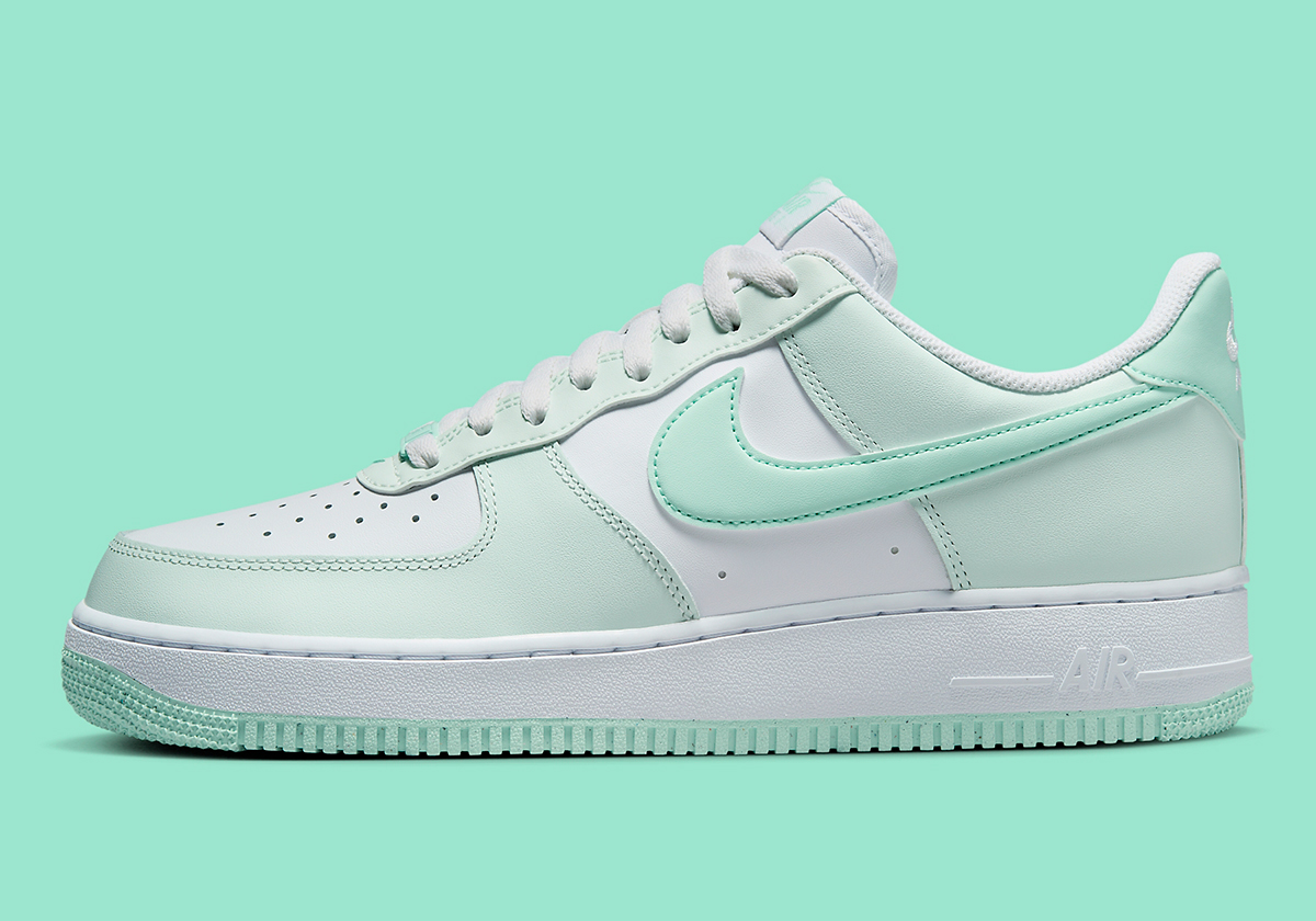 Nike Air Force 1 "Barely Green/Mint Foam" FZ4123-394 | SneakerNews.com