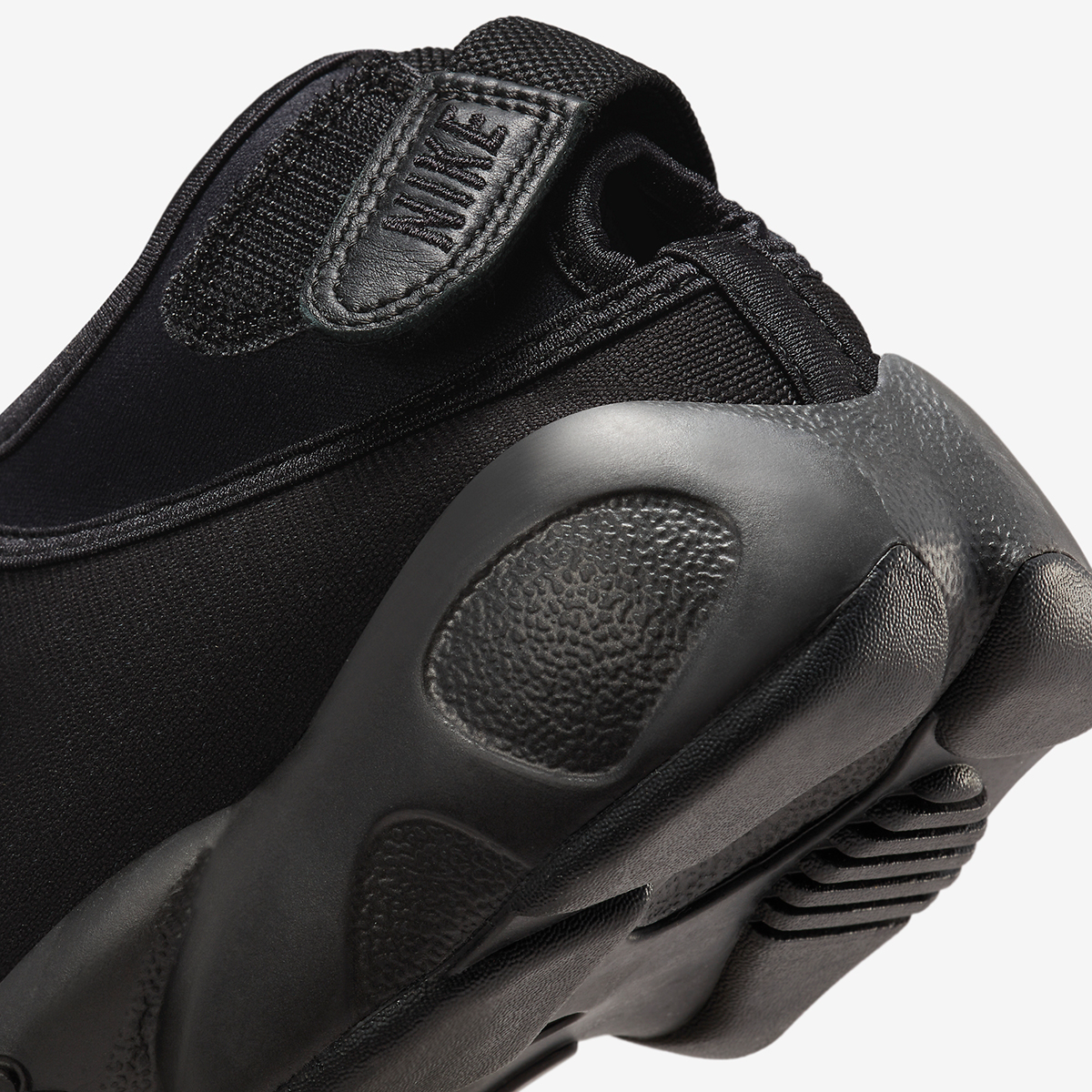 Fashion Girlies Rejoice: The Nike Air Rift Arrives In All Black ...