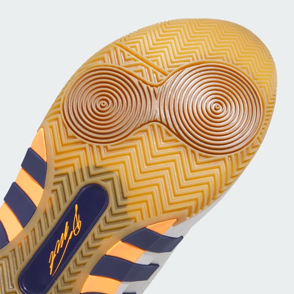 The adidas D.O.N. Issue 5 Arrive In All Star Fashion - SneakerNews.com