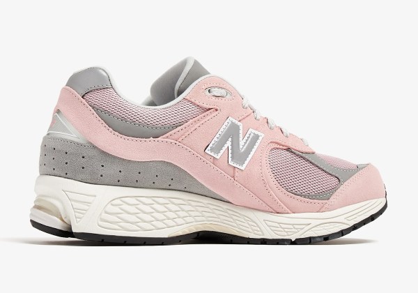 New Balance 2002R "Bubblegum Pink" M2002RFC | SneakerNews.com