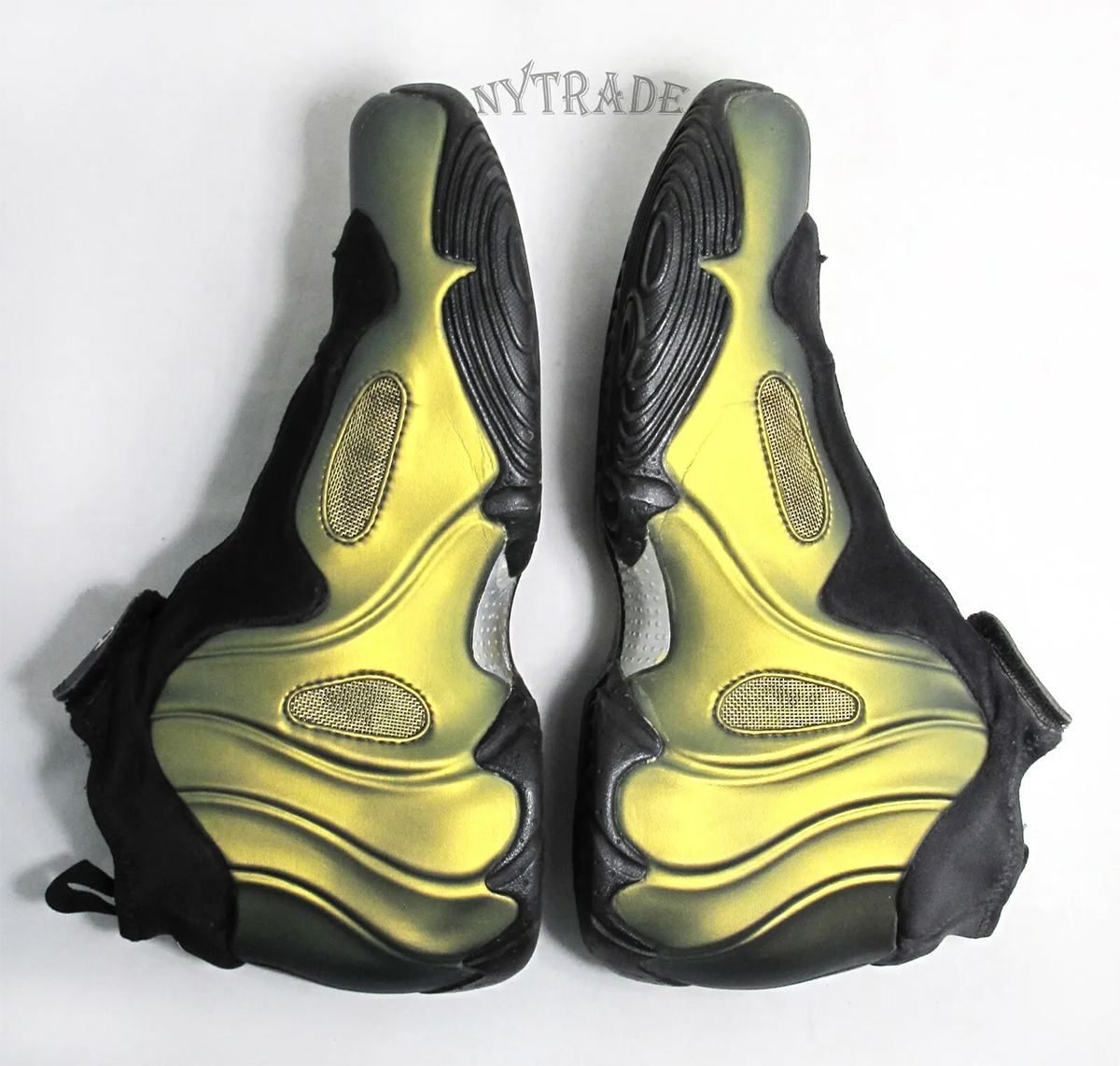 Nike Air Flightposite One "Metallic Gold "FV5582-700 | SneakerNews.com