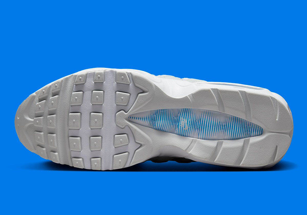 Nike Air Max 95 GS "Light Grey/Photo Blue" | SneakerNews.com