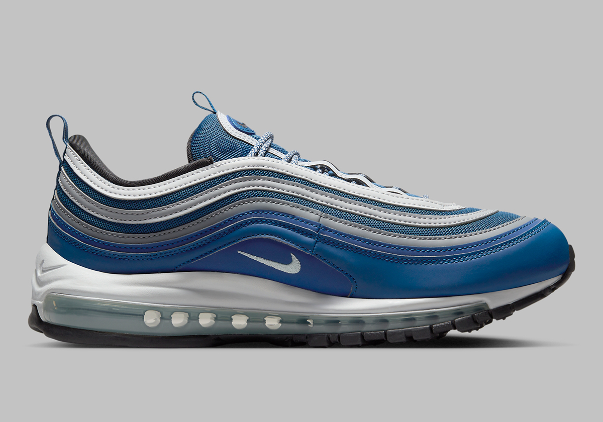 Nike Air Max 97 "Court Blue/Glacier Blue" FN6957-400 | SneakerNews.com