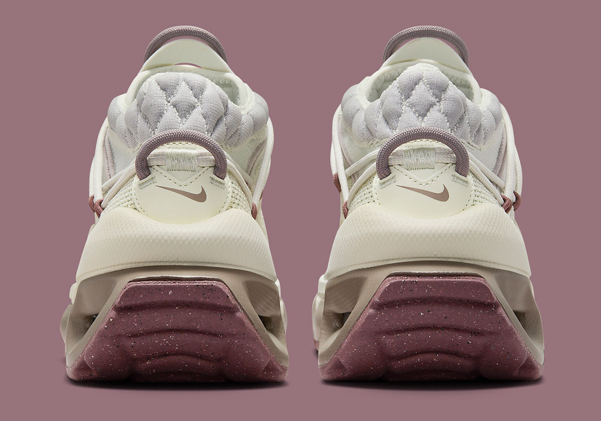 Nike Air Max Flyknit Venture "Smokey Mauve" FD2110-003 | SneakerNews.com