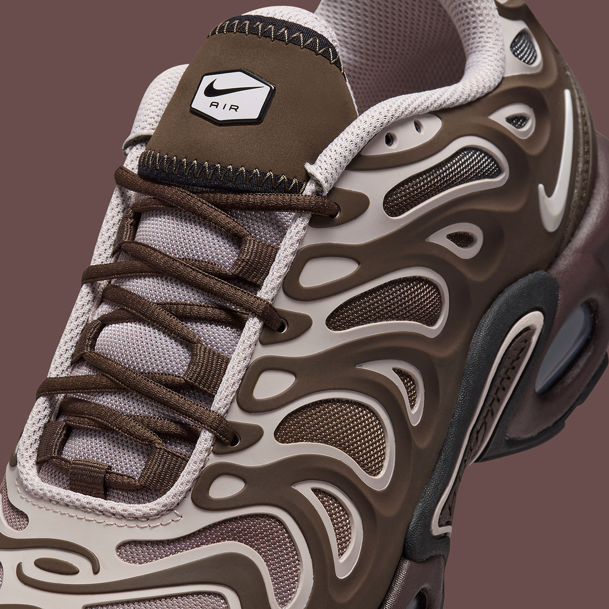 Nike Air Max Plus Drift "Baroque Brown" | SneakerNews.com