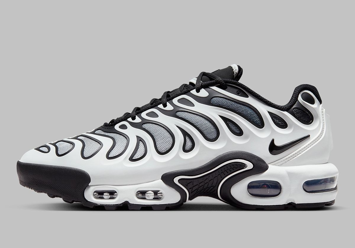 Nike Air Max Plus Drift "White/Black" | SneakerNews.com