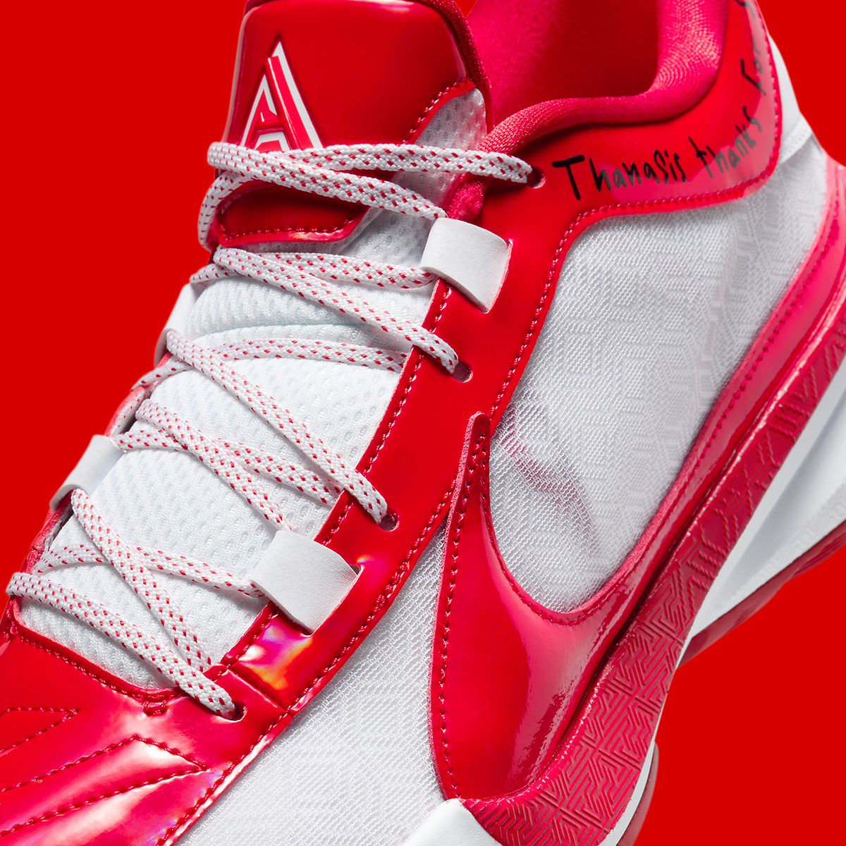 Giannis Pays Respects to Kobe, Brother Thanasis With All-Star Zoom ...