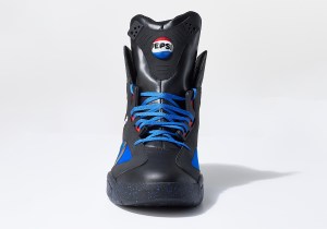 Check Out Shaq's Custom Reeboks With Hidden Pepsi Cans | SneakerNews.com