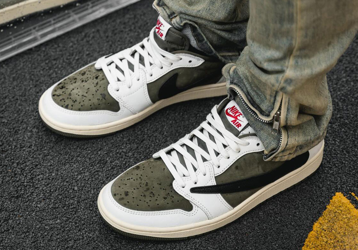 Travis Scott Air Jordan 1 Low OG SP "Medium Olive" DM7866-200 | SneakerNews.com
