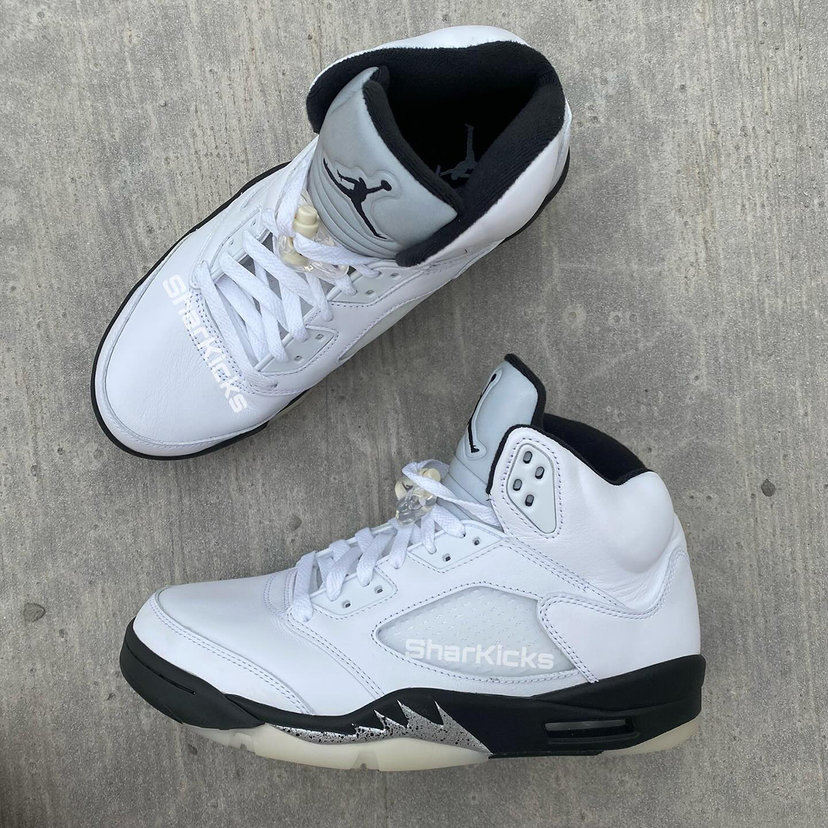 Air Jordan 5 "Reverse Metallic" DD0587-110 | SneakerNews.com
