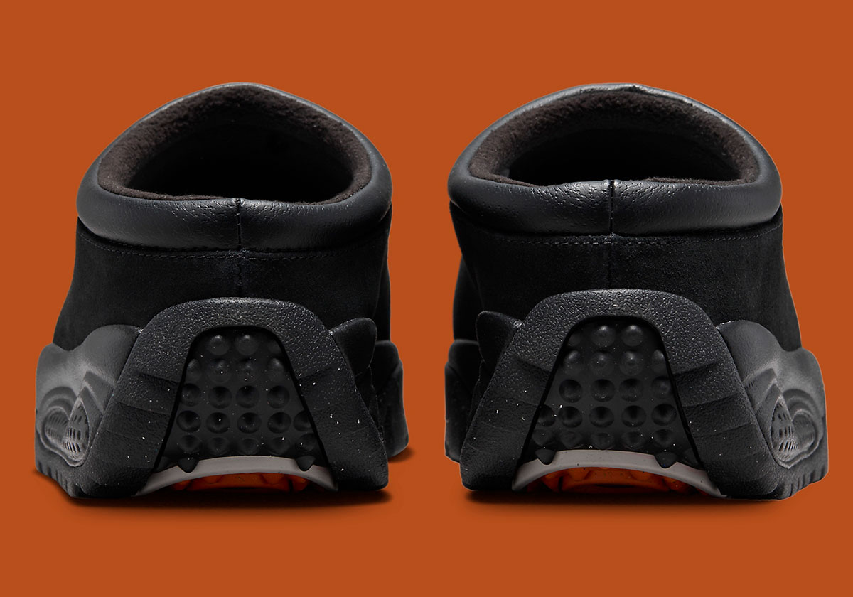 Nike ACG Rufus "Black/Hot Curry" FV29223-001 | SneakerNews.com