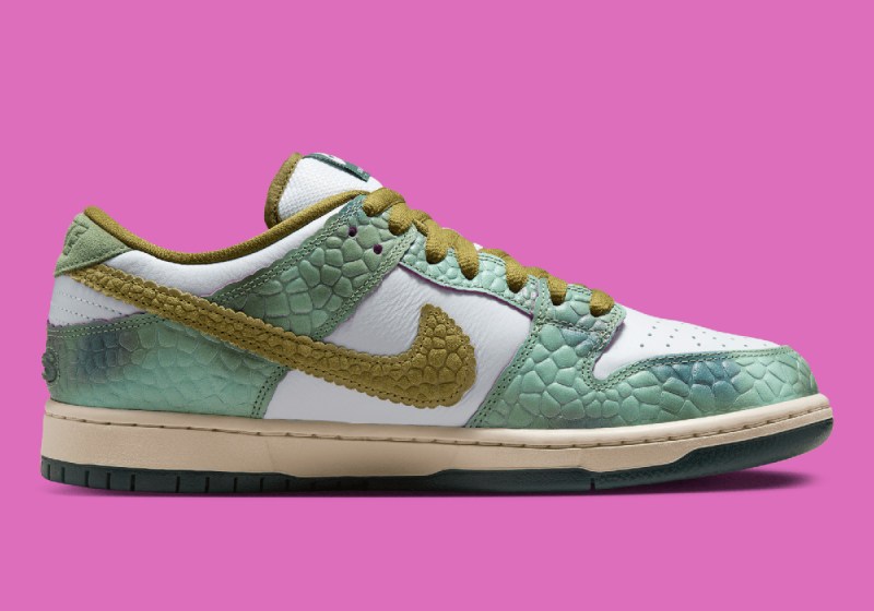Alexis Sablone Nike SB Dunk Low | SneakerNews.com