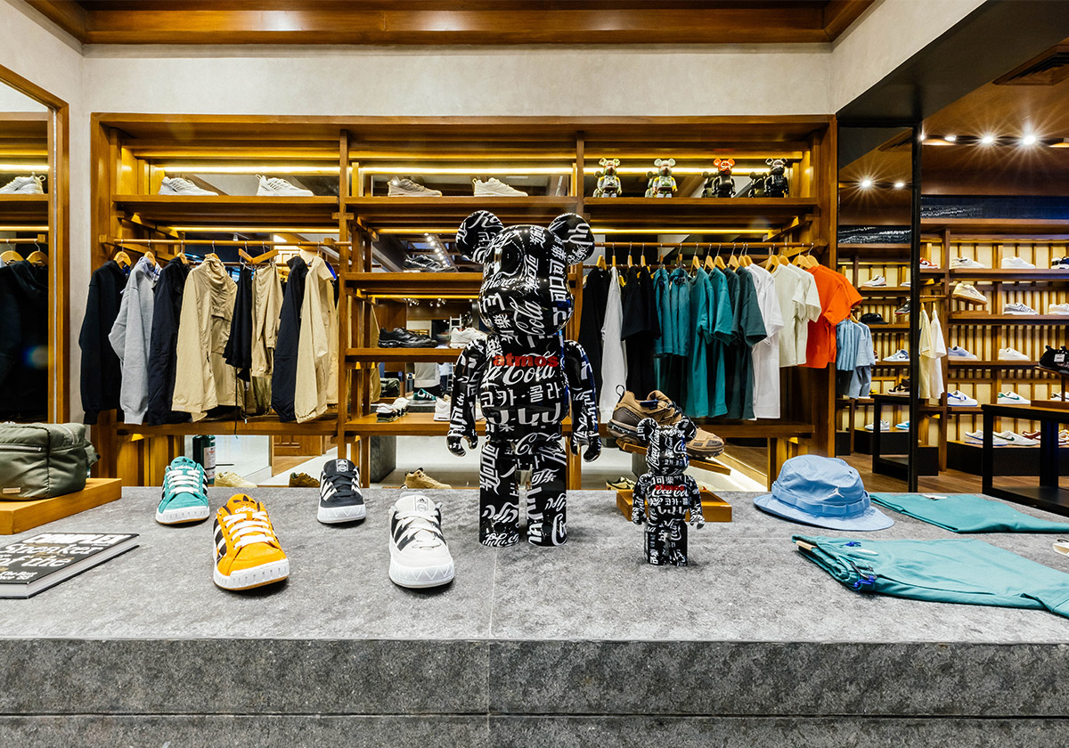 The New "atmos Gold" Concept Store Opens In Japan | SneakerNews.com