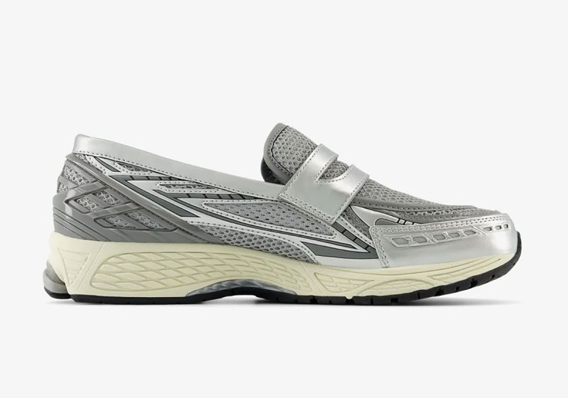New Balance 1906 Loafer "Silver" U1906LAE | SneakerNews.com