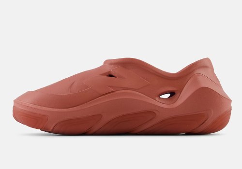 The New Balance Fresh Foam X RCVRY Enters The Mule Chat | SneakerNews.com