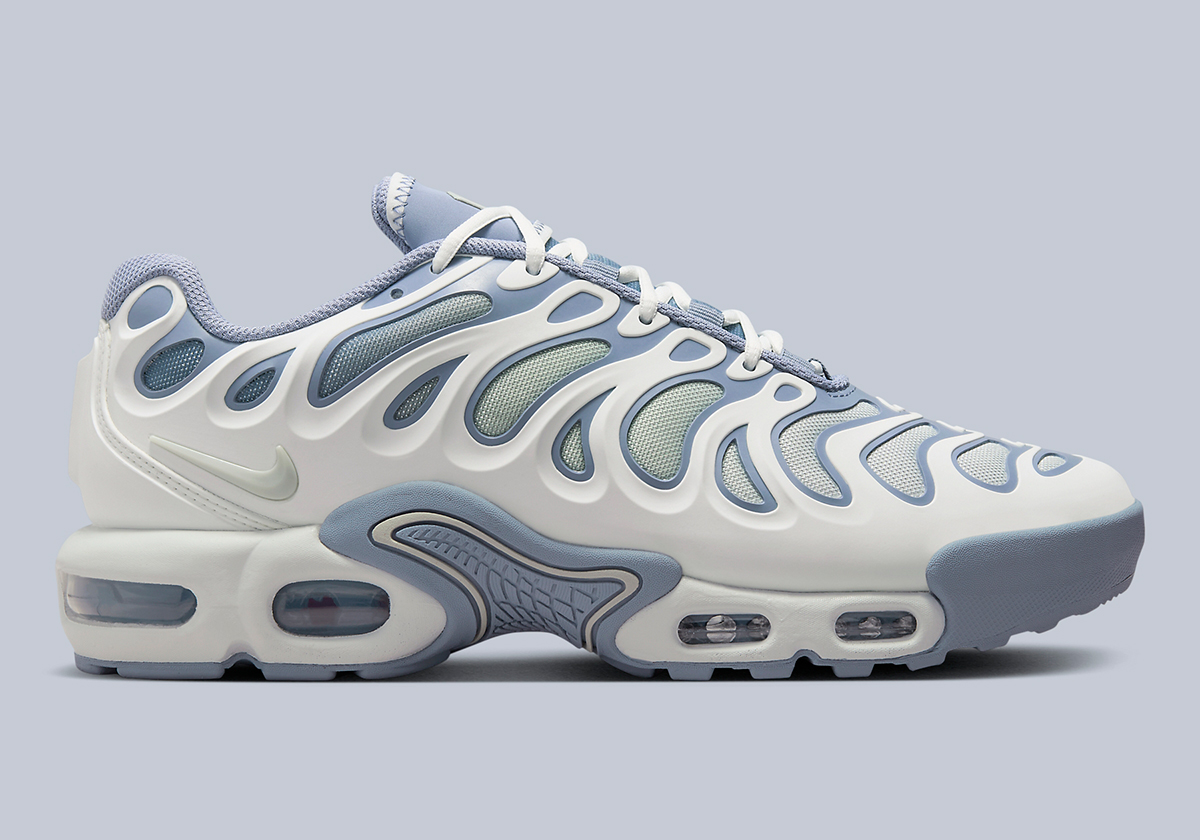 Nike Air Max Plus Drift "Summit White/Ashen Slate" FV4081-101 | SneakerNews.com